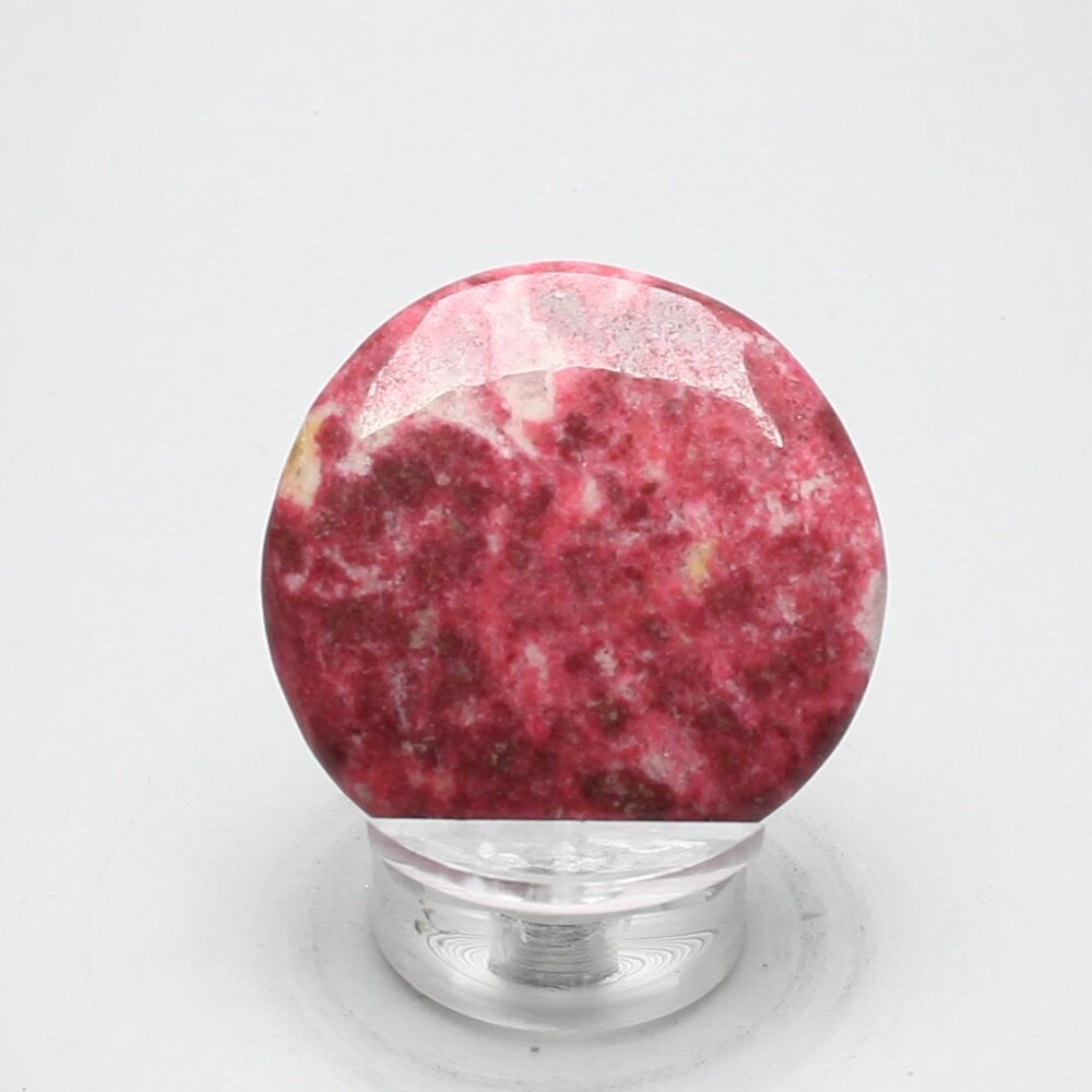 Thulite