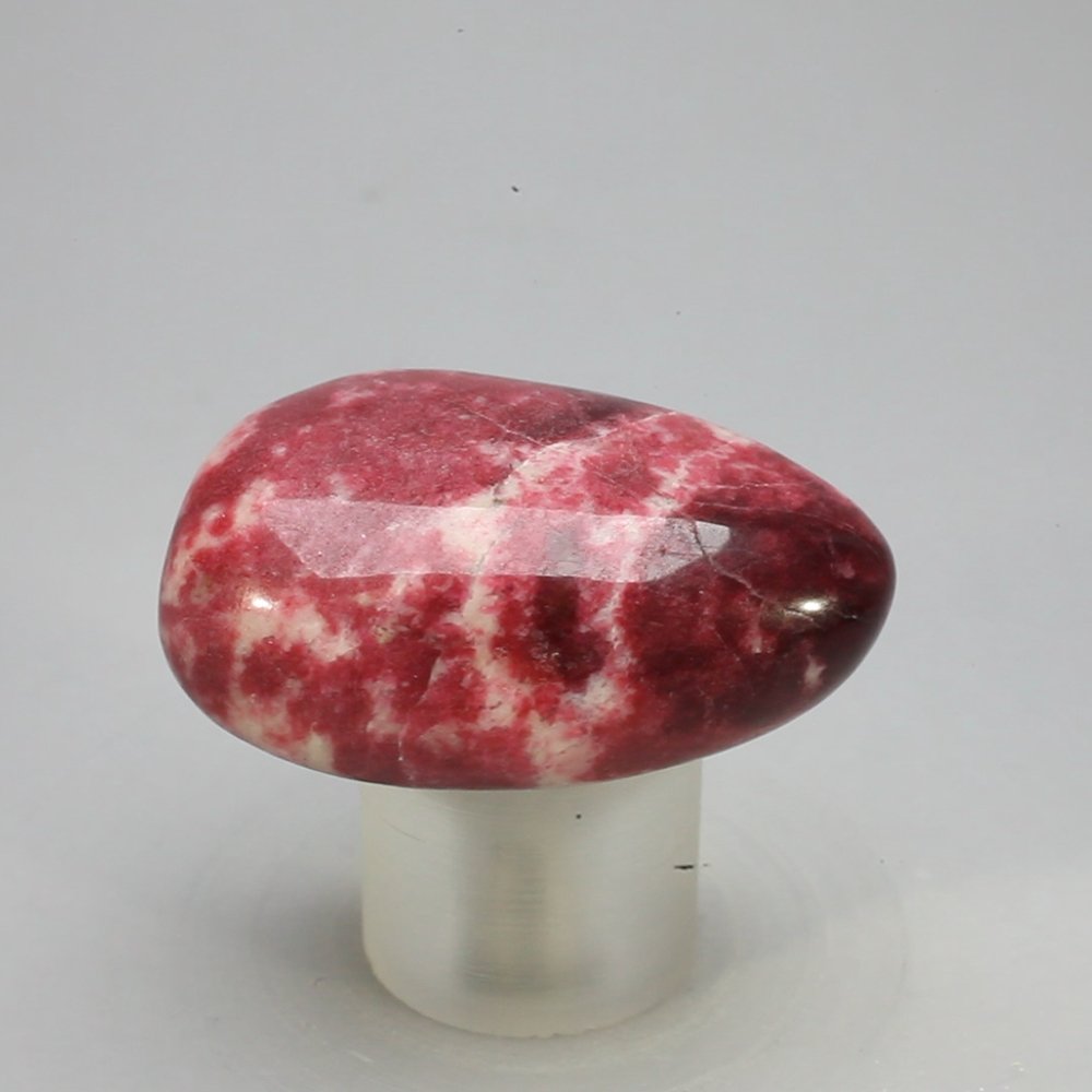 Thulite
