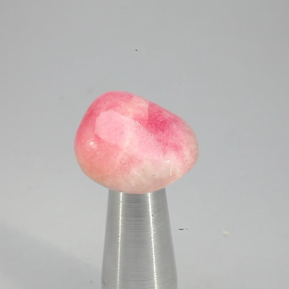 Tugtupite