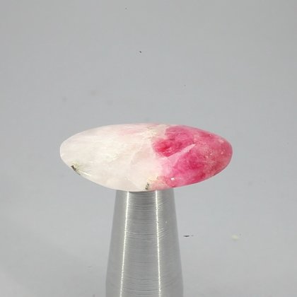 Tugtupite