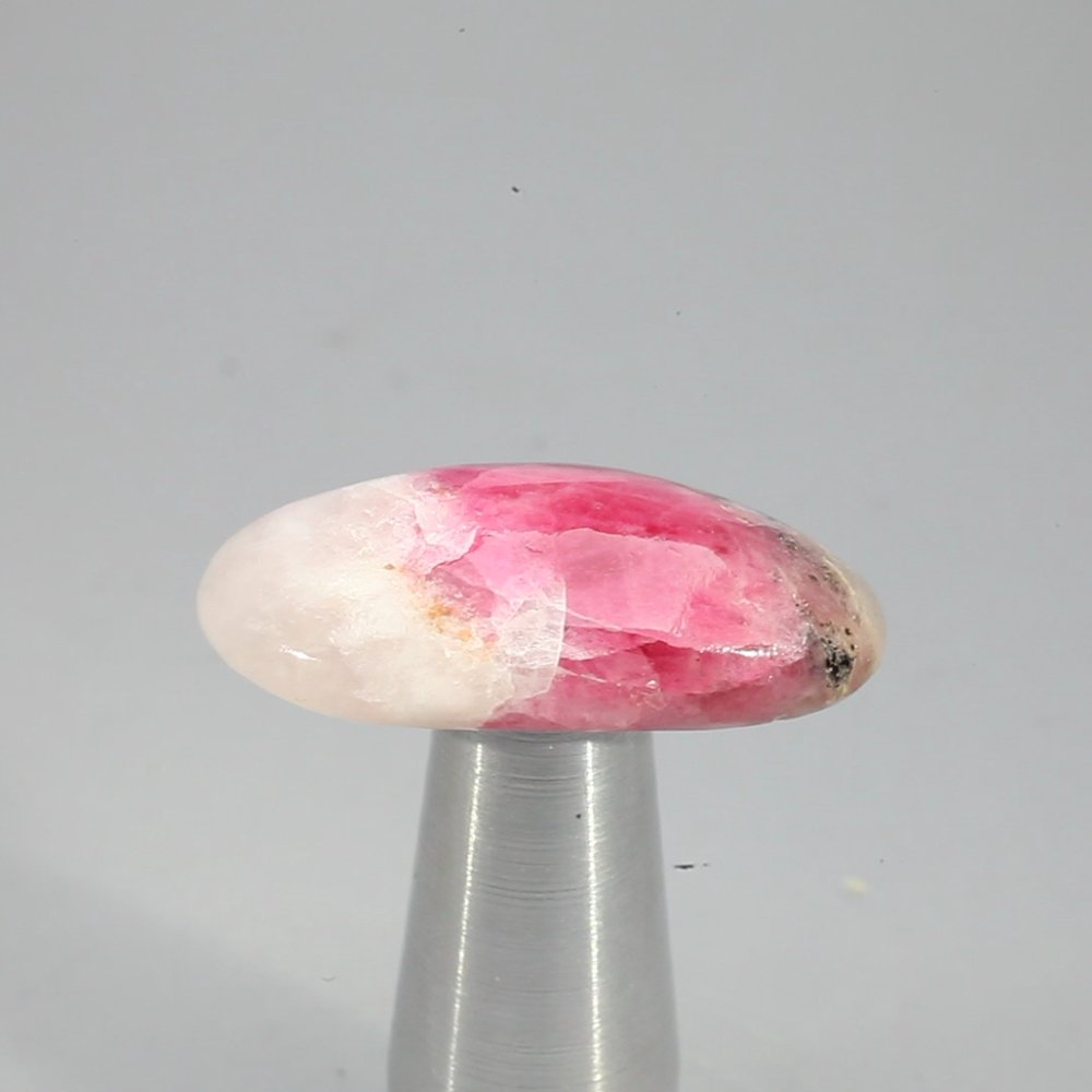 Tugtupite