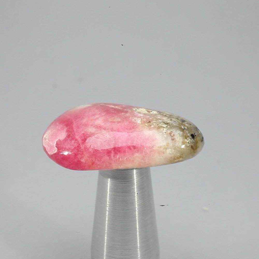 Tugtupite